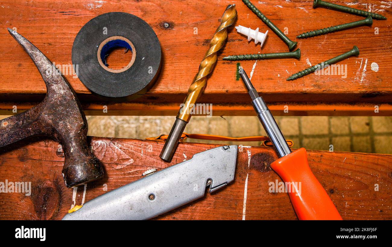 Set tools carpenters hammer hi-res stock photography and images - Alamy
