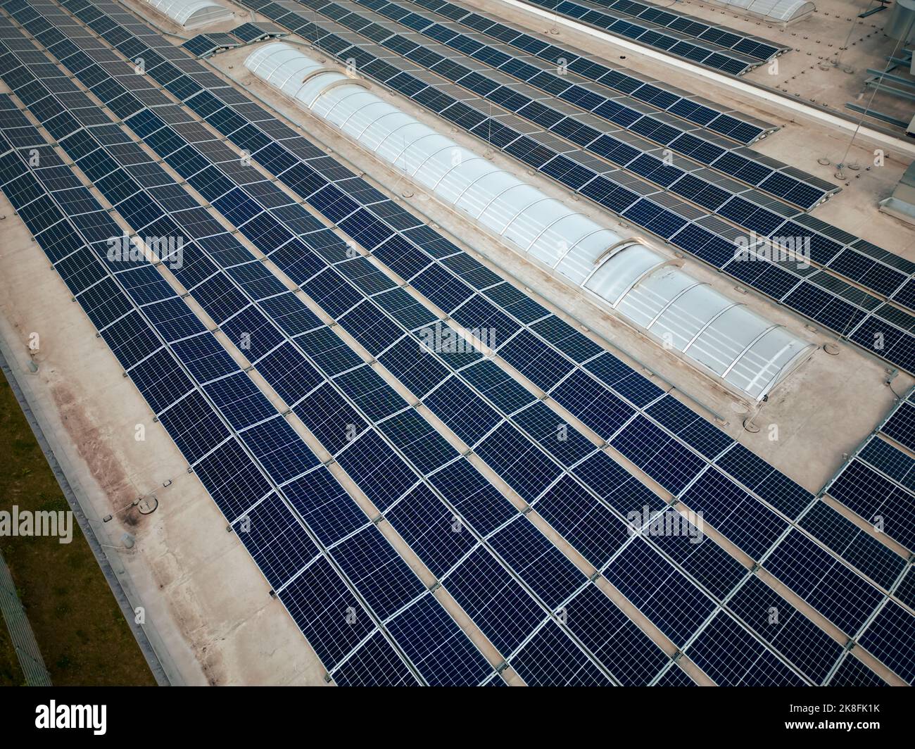 Station solar panels hi-res stock photography and images - Alamy