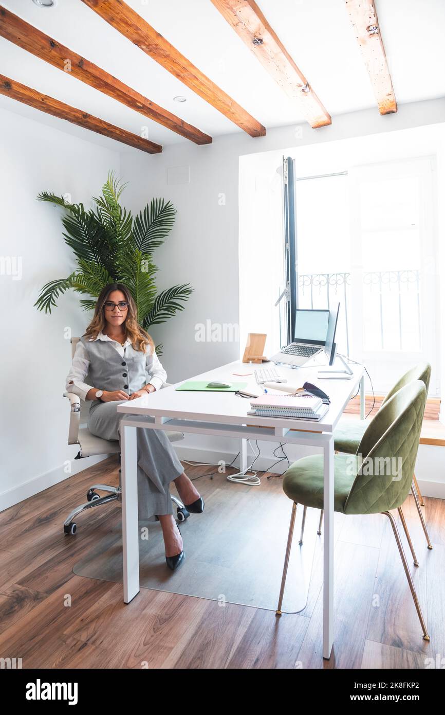Lawyer office desk hi-res stock photography and images - Alamy