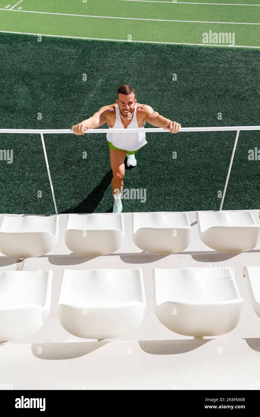 Athletics track training hi-res stock photography and images - Alamy