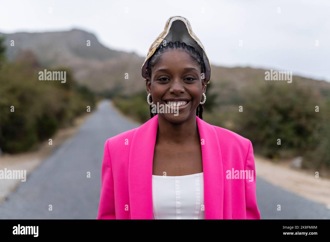 Female head and mask hi-res stock photography and images - Alamy