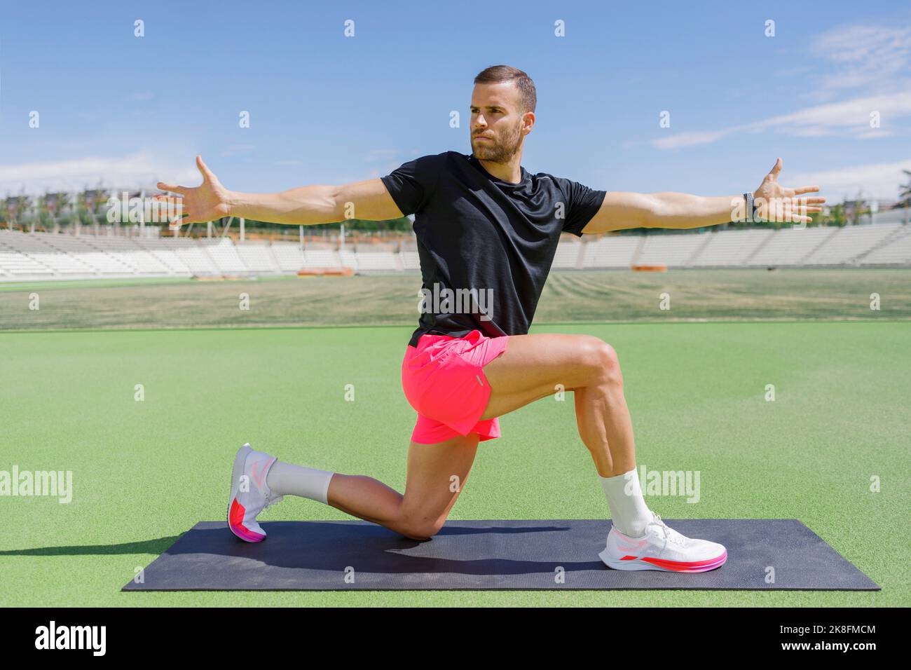Man stadium exercise hi-res stock photography and images - Alamy