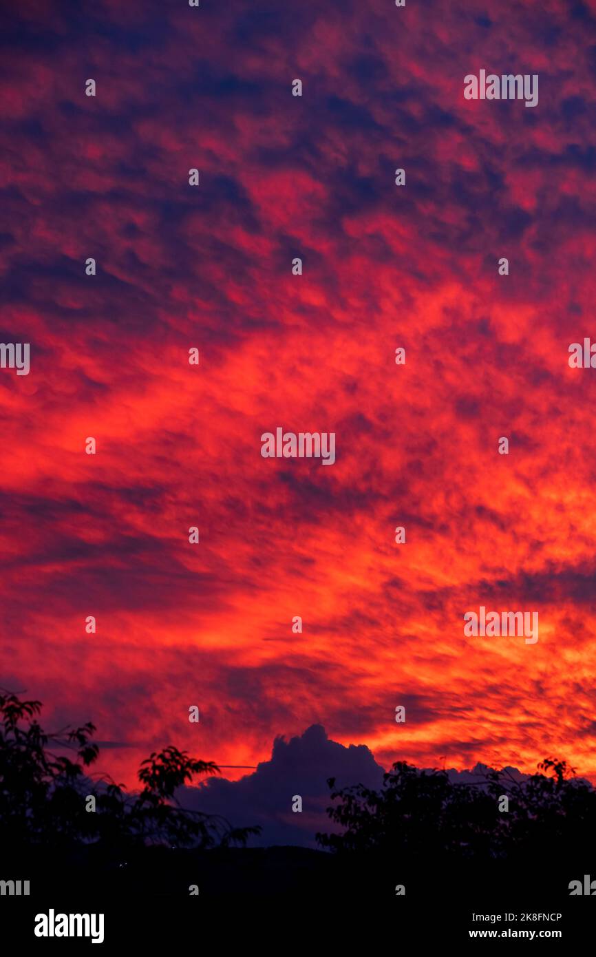 The sky is setting hi-res stock photography and images - Alamy