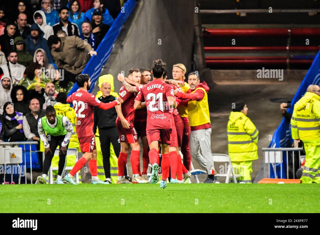 Real madrid santiago bernabeu hi-res stock photography and images - Alamy