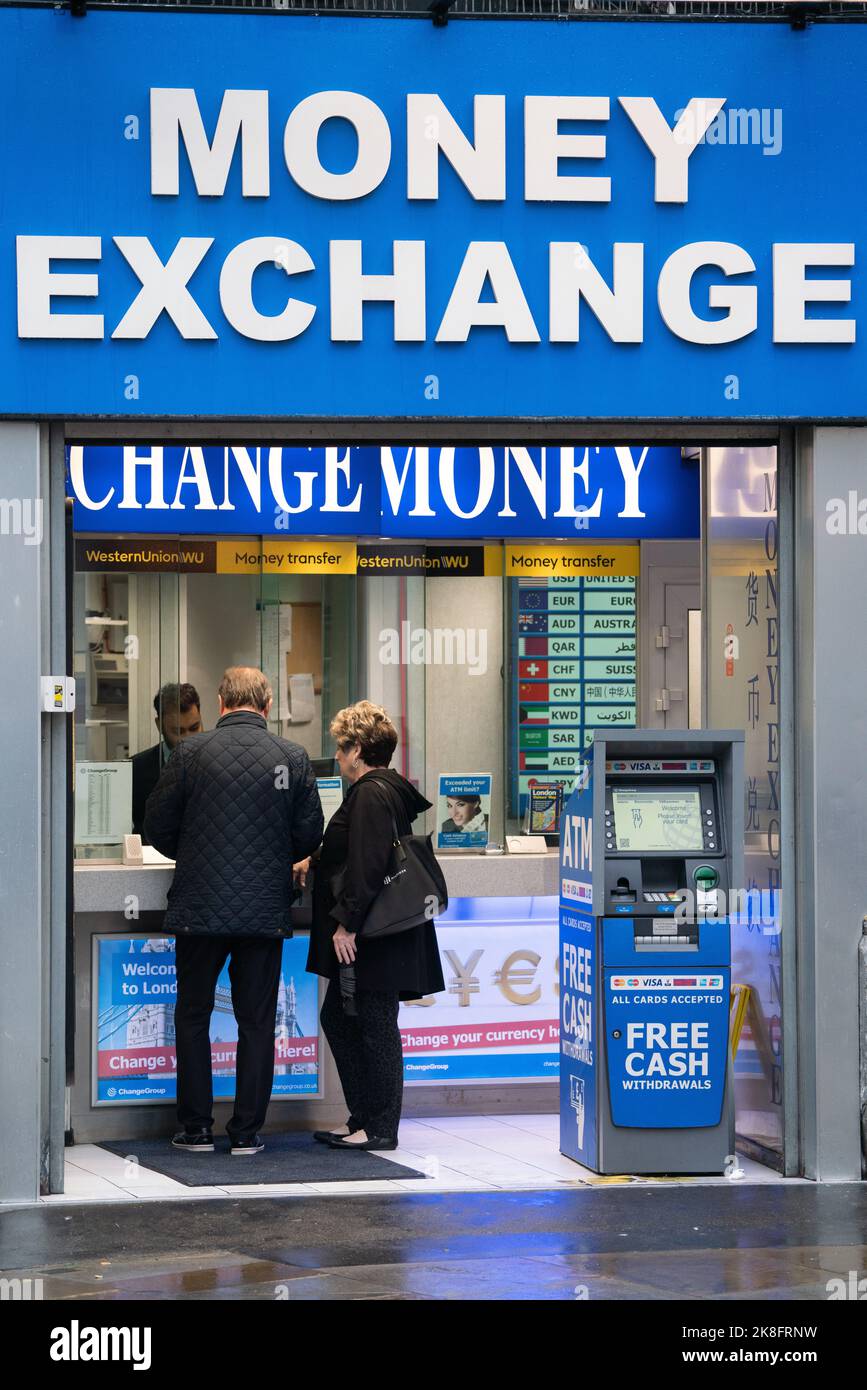 Foreign money london hi-res stock photography and images - Alamy
