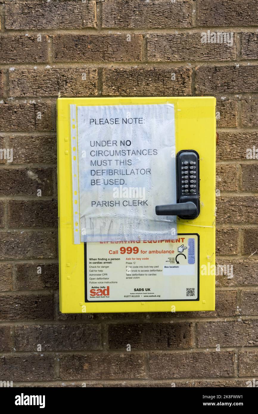 Public defibrillator out of action, Lincolnshire 2022 Stock Photo - Alamy