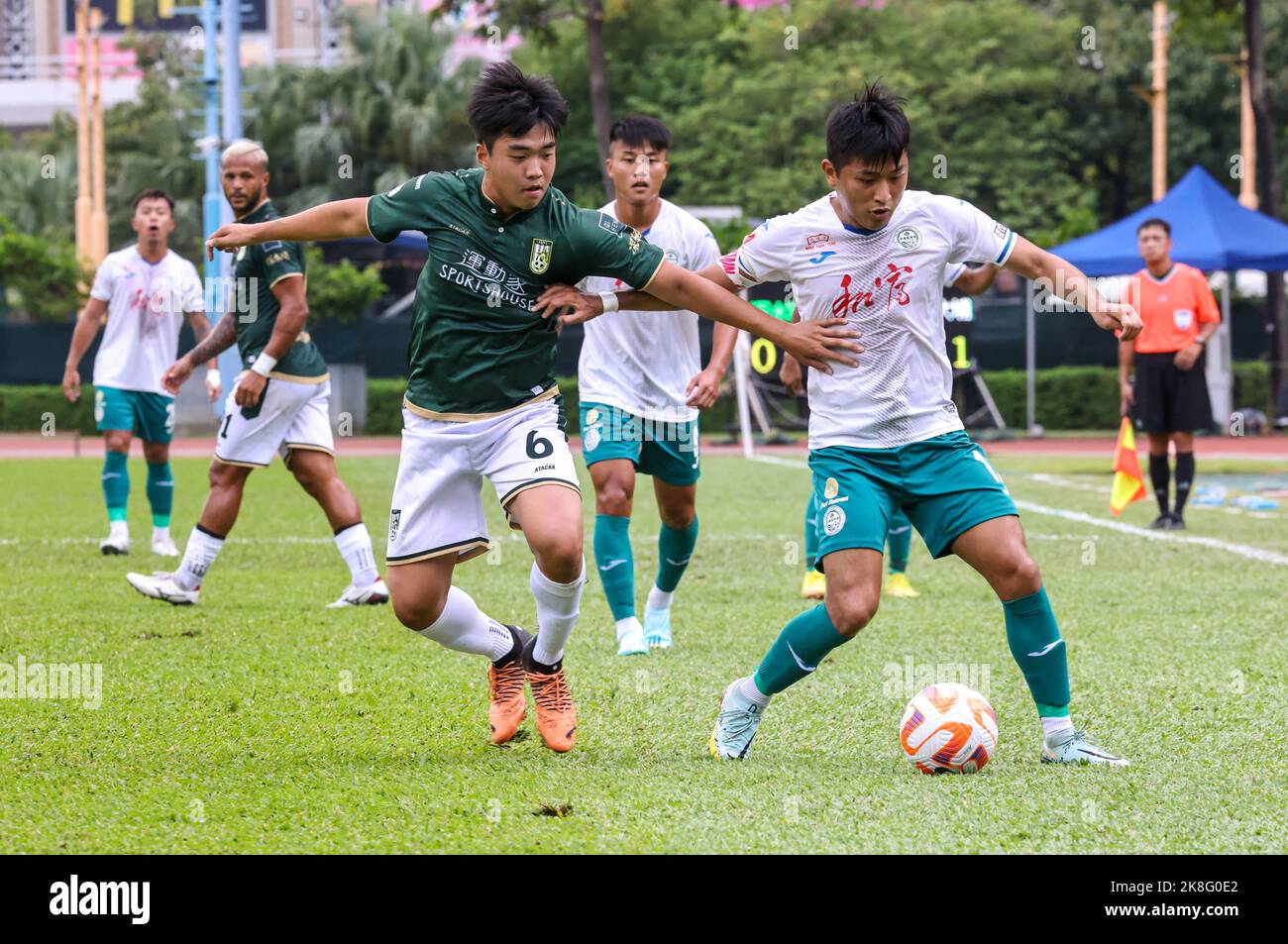 Sham Shui Po's Leo Chow Ka-lok (green) and Tai Po's Ken Sze Kin-wai ...