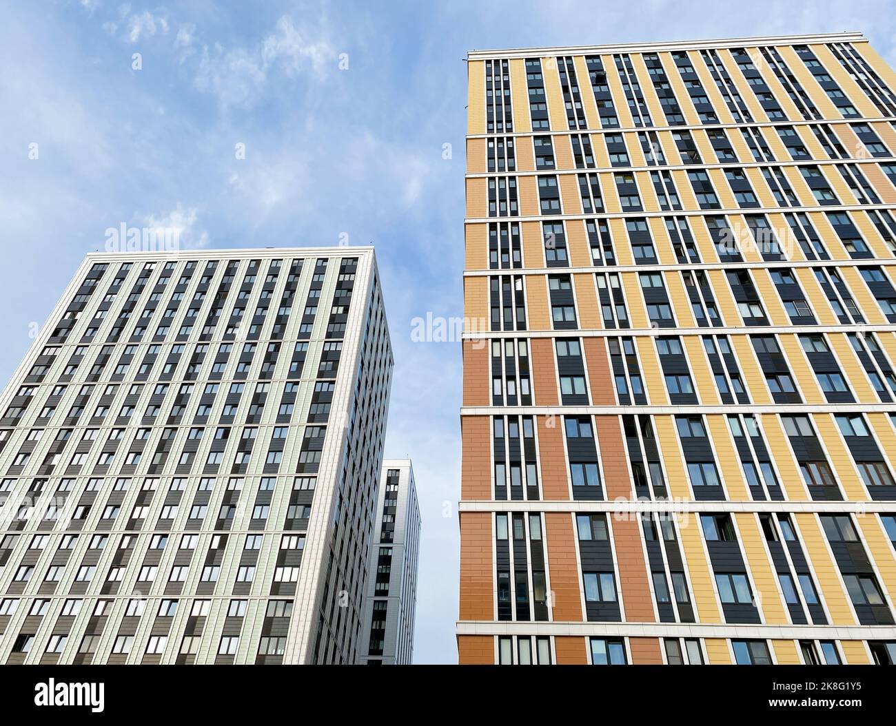 Apartments apartment block moscow hi-res stock photography and images ...