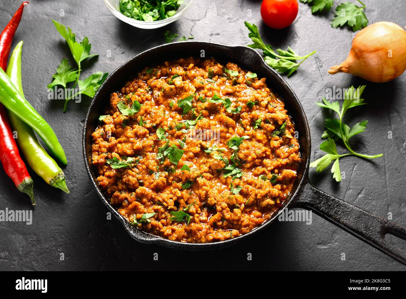 Keema with ground lamb hi-res stock photography and images - Alamy