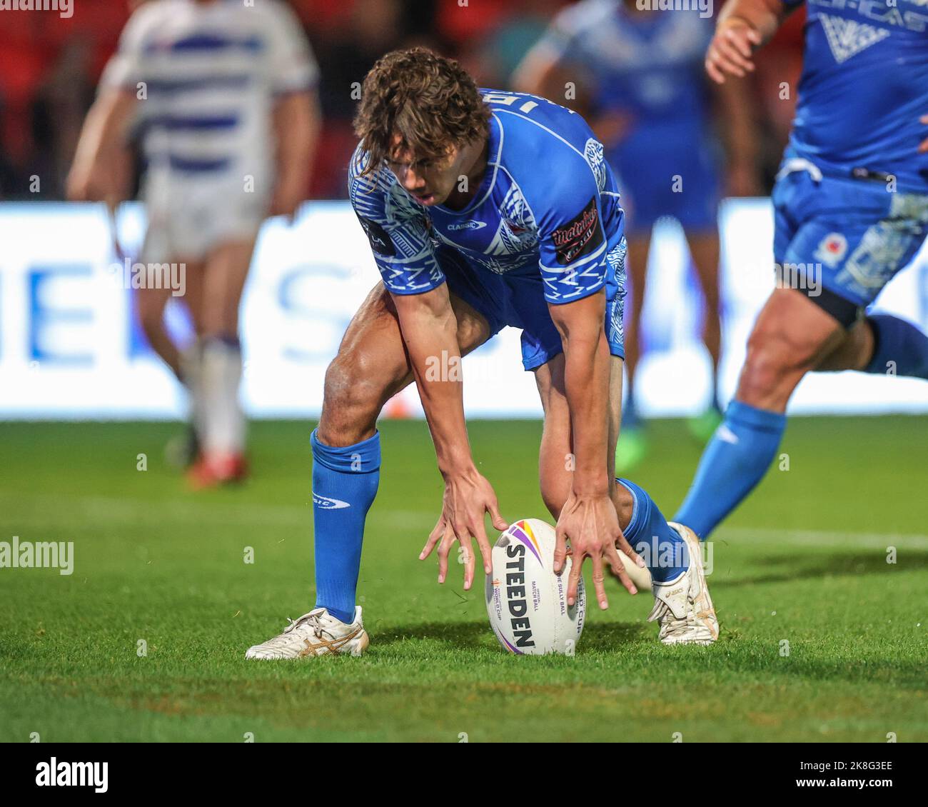 Chanel Harris-Tavita of Samoa goes over for a try during the Rugby ...