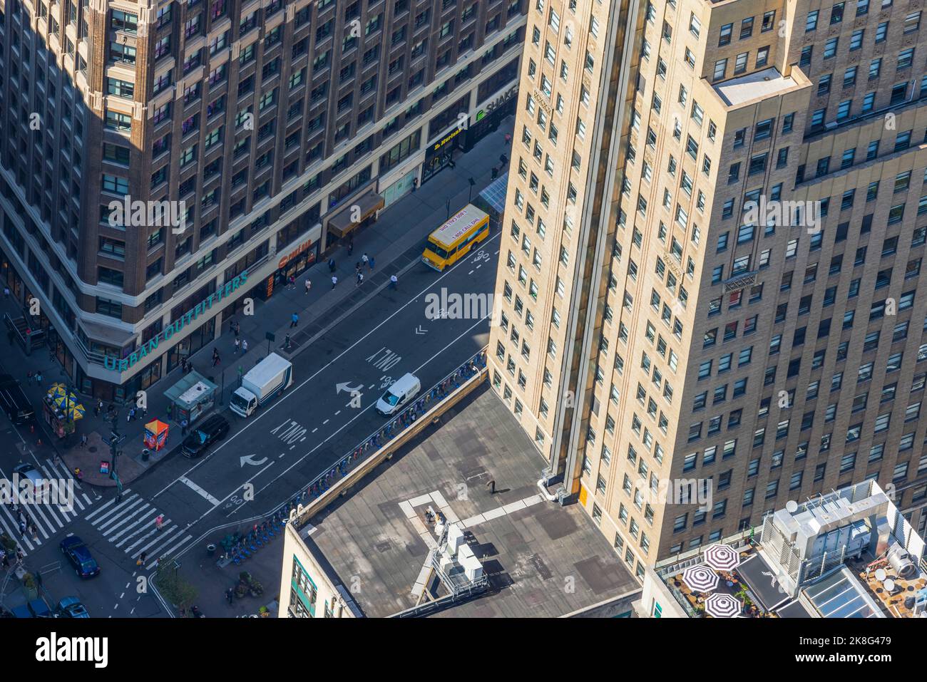 View manhattans downtown famous skyscrapers hi-res stock photography ...