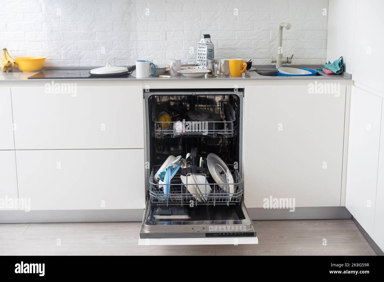 Pile of dirty dishes in the kitchen Stock Photo - Alamy