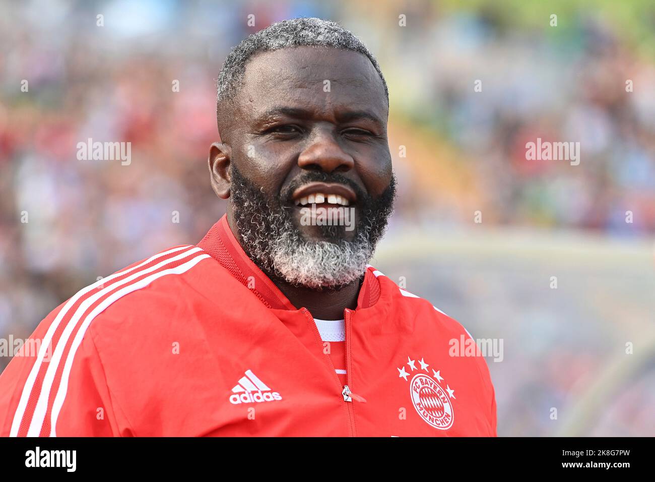 Munich, Deutschland. 23rd Oct, 2022. Sammy KUFFOUR (Ex FCB player ...