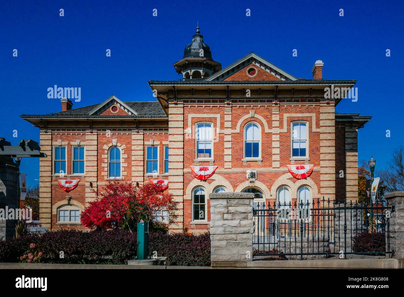 Hall county court house hi-res stock photography and images - Alamy