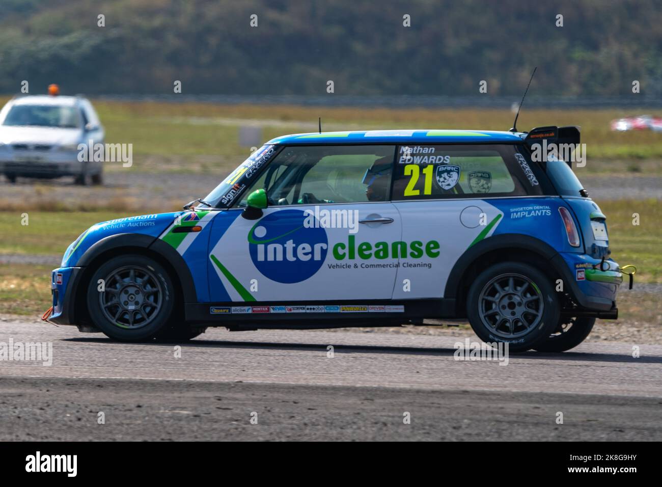 The Quaife Mini Challenge Qualifying Thruxton 2022 Stock Photo - Alamy