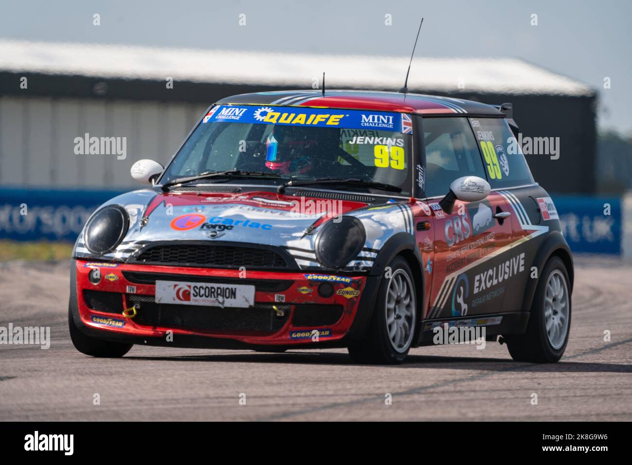 The Quaife Mini Challenge Qualifying Thruxton 2022 Stock Photo - Alamy