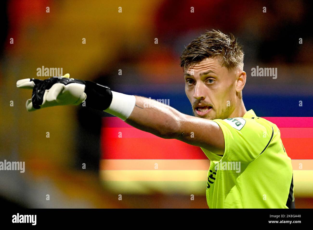 VOLENDAM - SC Heerenveen goalkeeper Andries Noppert during the Dutch ...