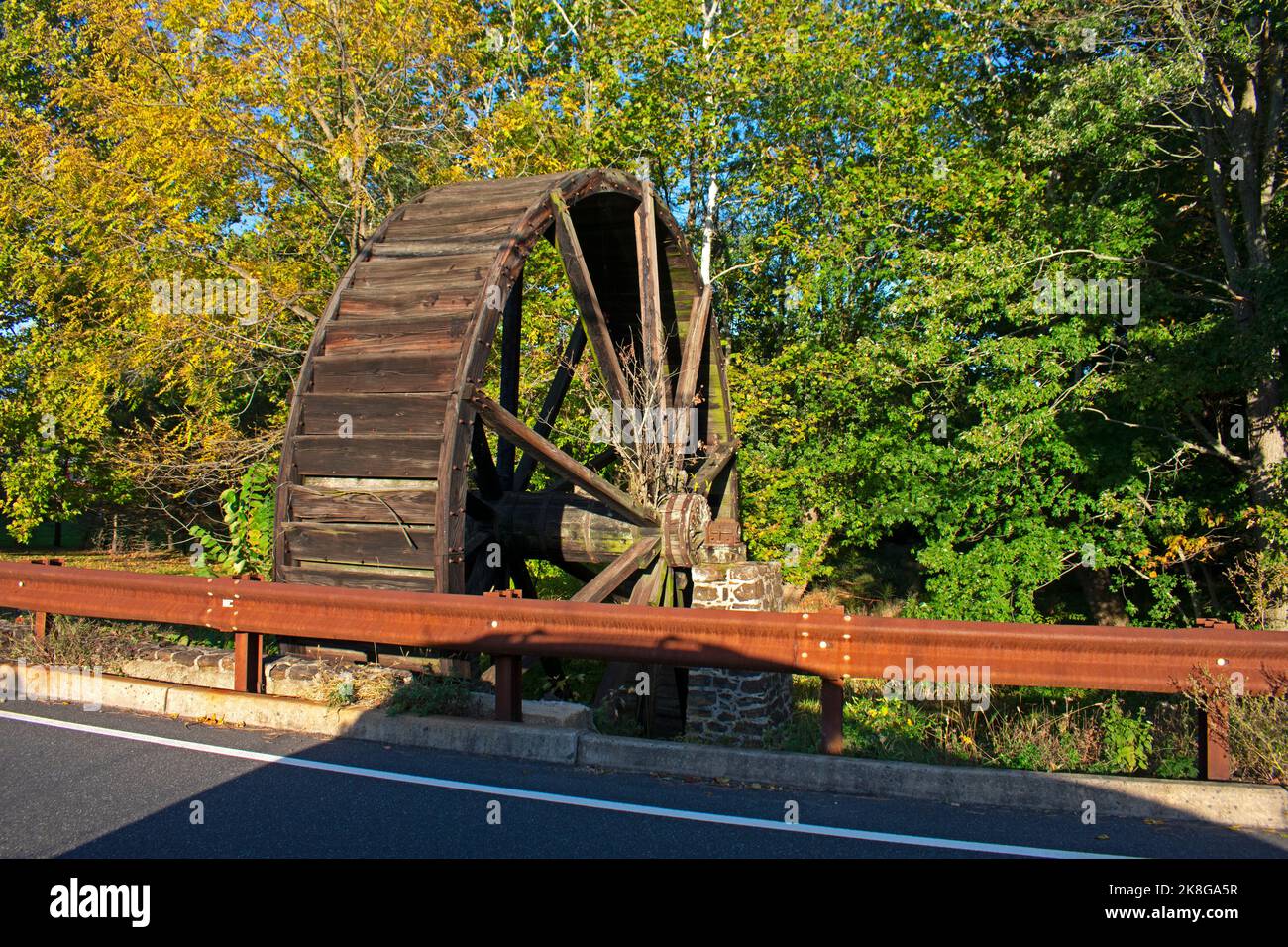 Old water wheel hi-res stock photography and images - Alamy