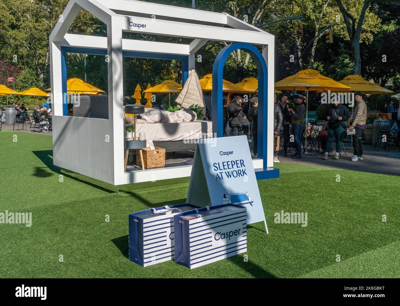 The Casper “Sleeper at Work” brand activation in Flatiron Plaza in New ...