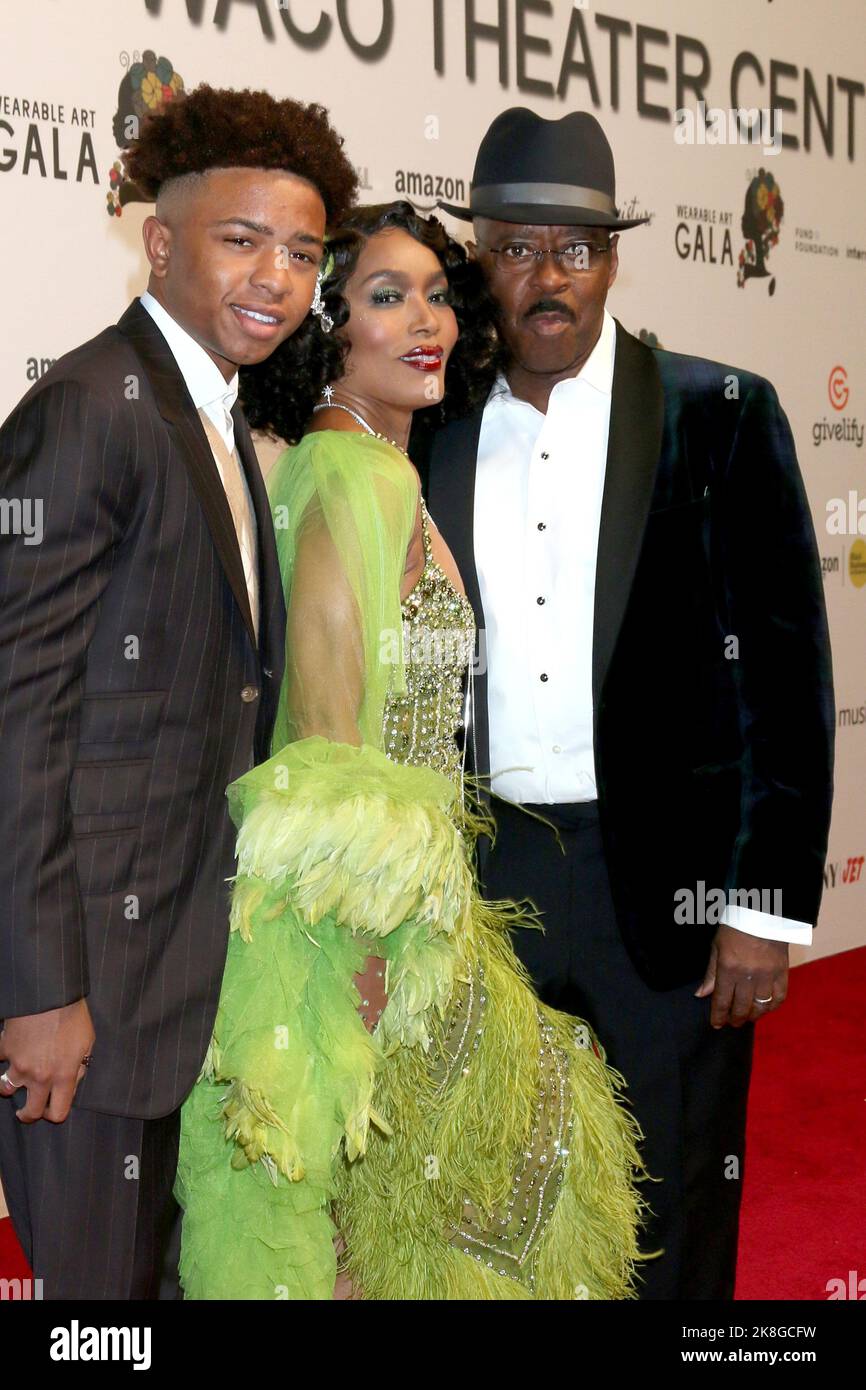 Slater Vance, Angela Bassett, Courtney B Vance attends the 5th Annual ...