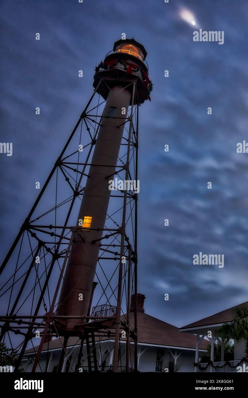 The late evening sky takes on a dark blue hue behind the Sanibel ...