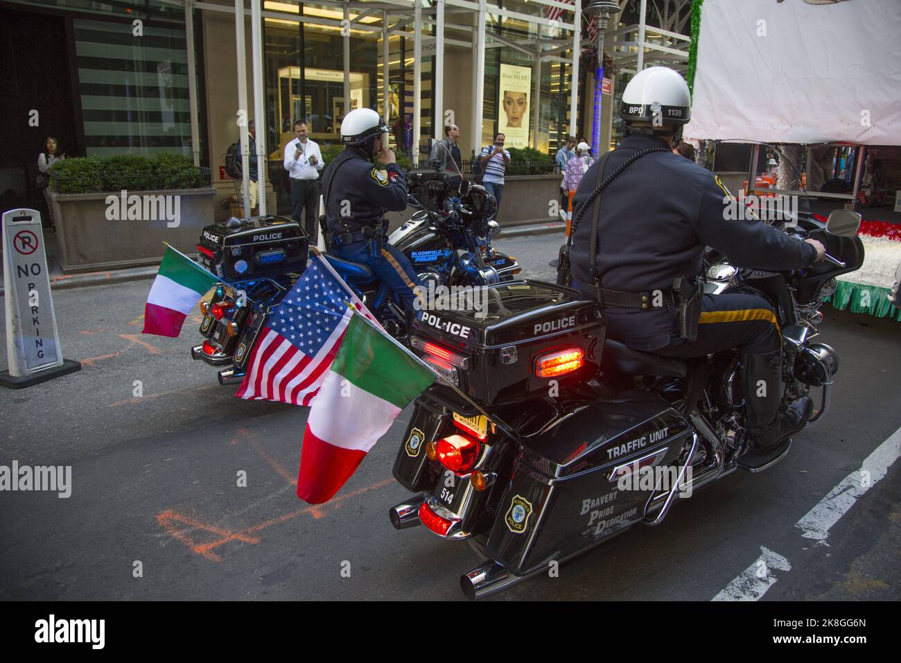 Italian americans marching hi-res stock photography and images - Alamy