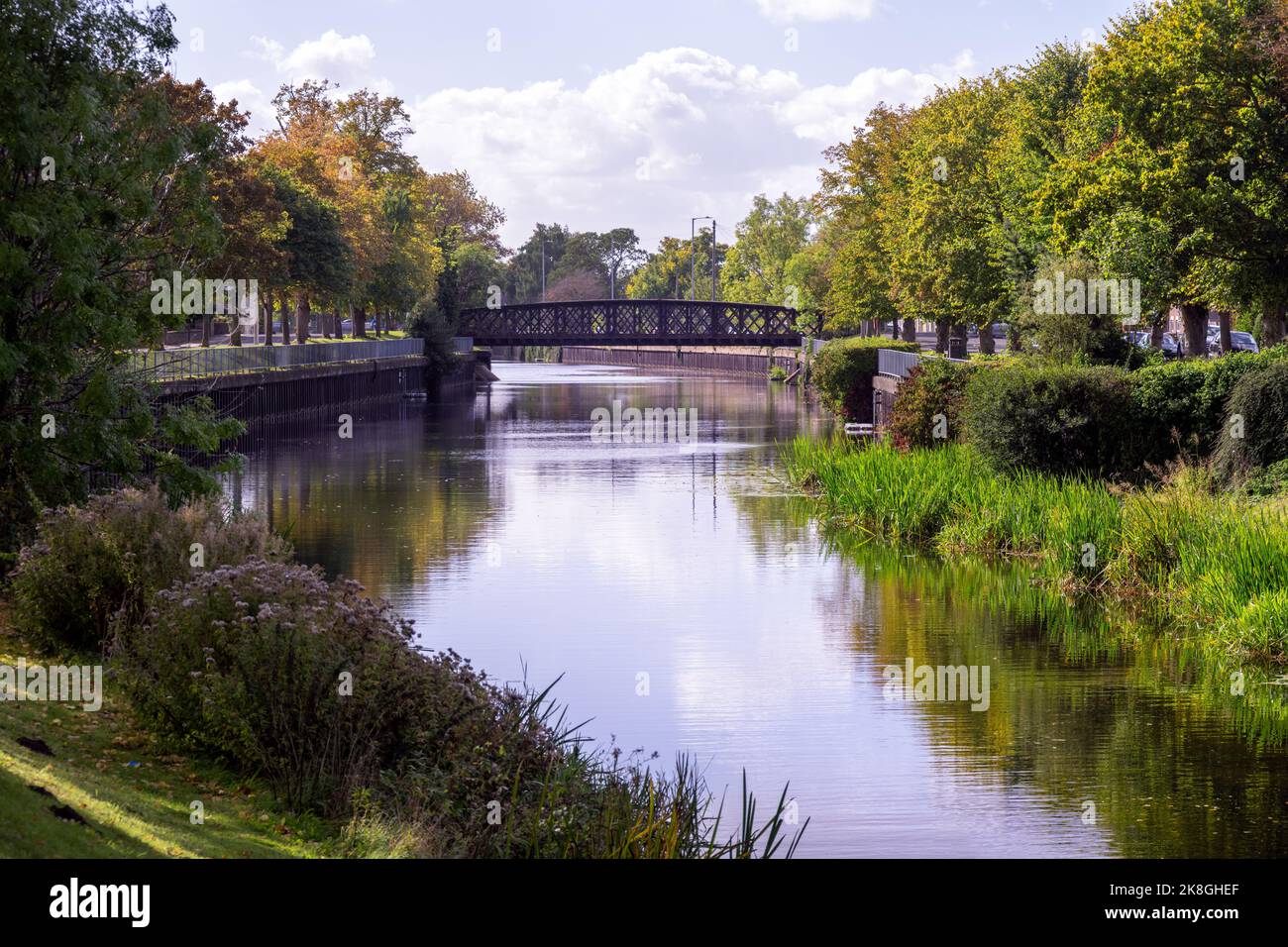 Disused metal railway bridge over the river Welland In Spalding ...