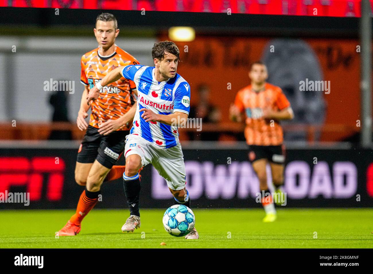 VOLENDAM, NETHERLANDS - OCTOBER 23: Mats Kohlert of SC Heerenveen during the Dutch Eredivisie ...