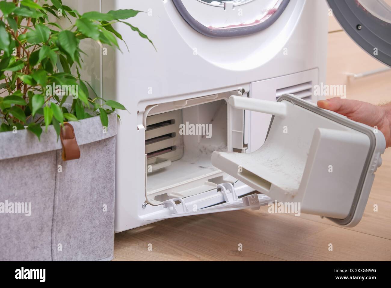 Lint filters hi-res stock photography and images - Alamy