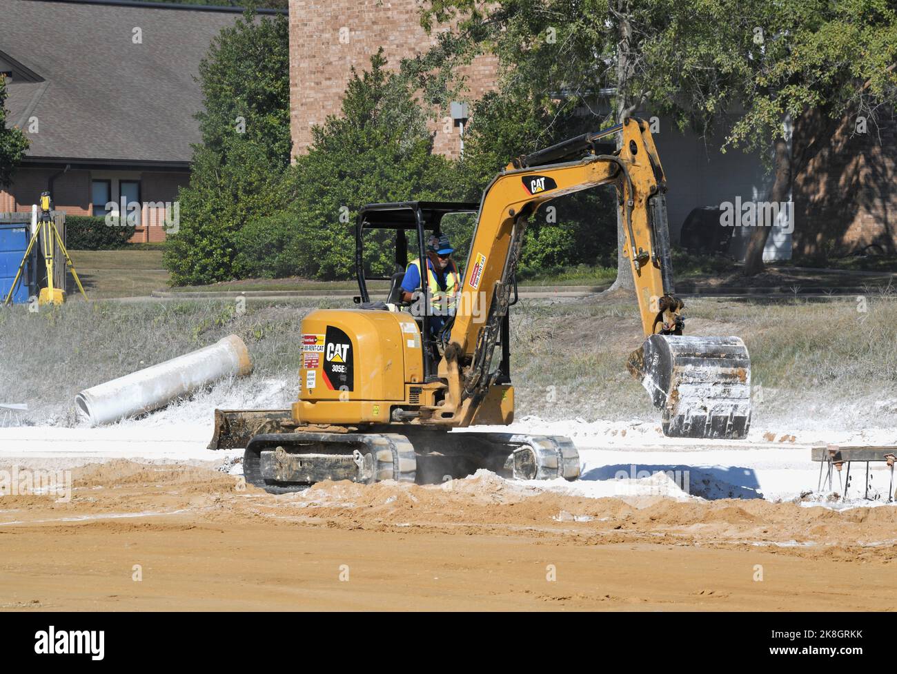 Caterpillar grader grading road hi-res stock photography and images - Alamy