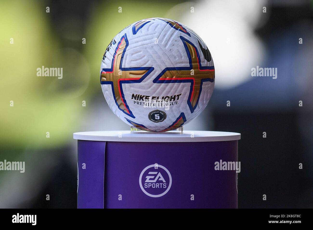 2022 23 nike flight premier league ball hi-res stock photography and ...