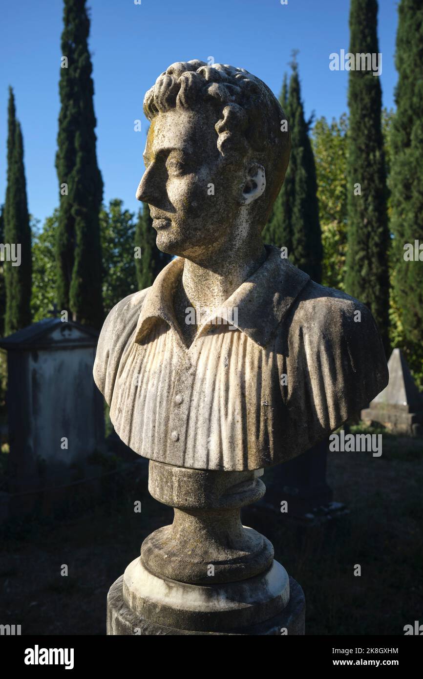 English cemetery hi-res stock photography and images - Alamy