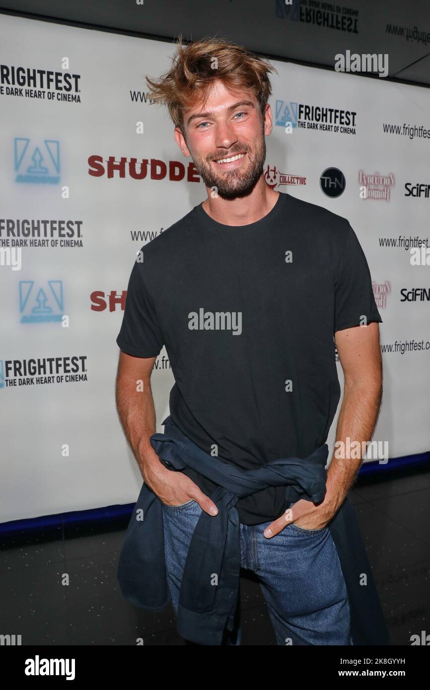 Victor Meutelet (Emily in Paris) attend 'Deep fear' film premiere at ...