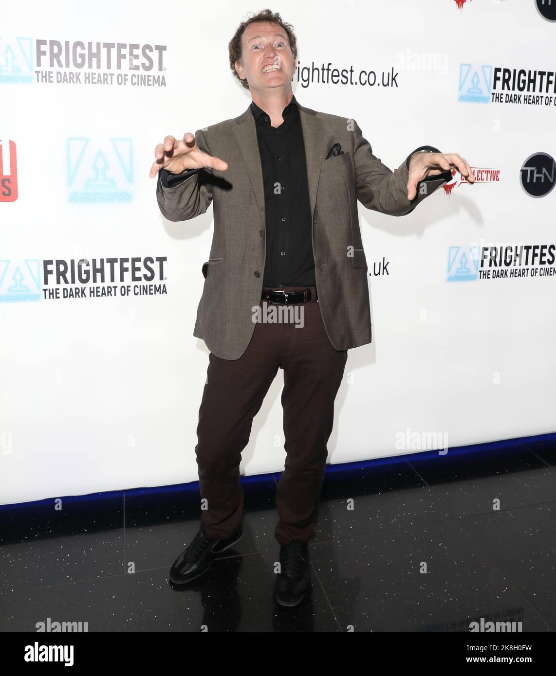 Harry Potter and The Deathly Hallows actor Nick Moran puts on an ...