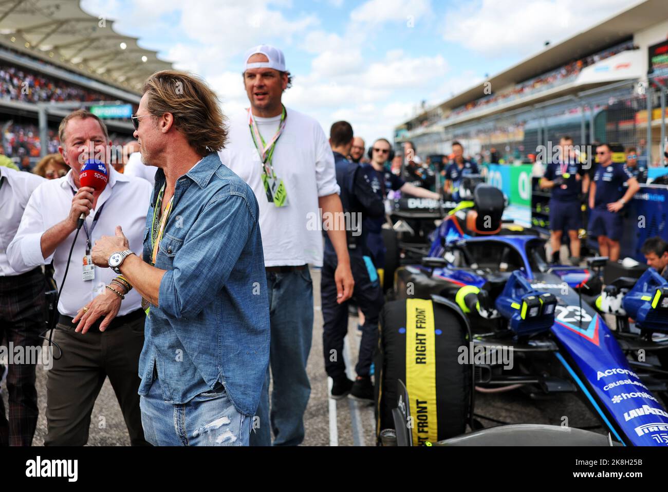 Martin Brundle (GBR) Sky Sports Commentator with Brad Pitt (USA) Actor ...