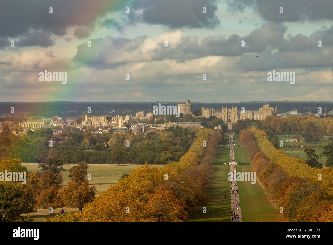 Rainbow above castle hi-res stock photography and images - Alamy