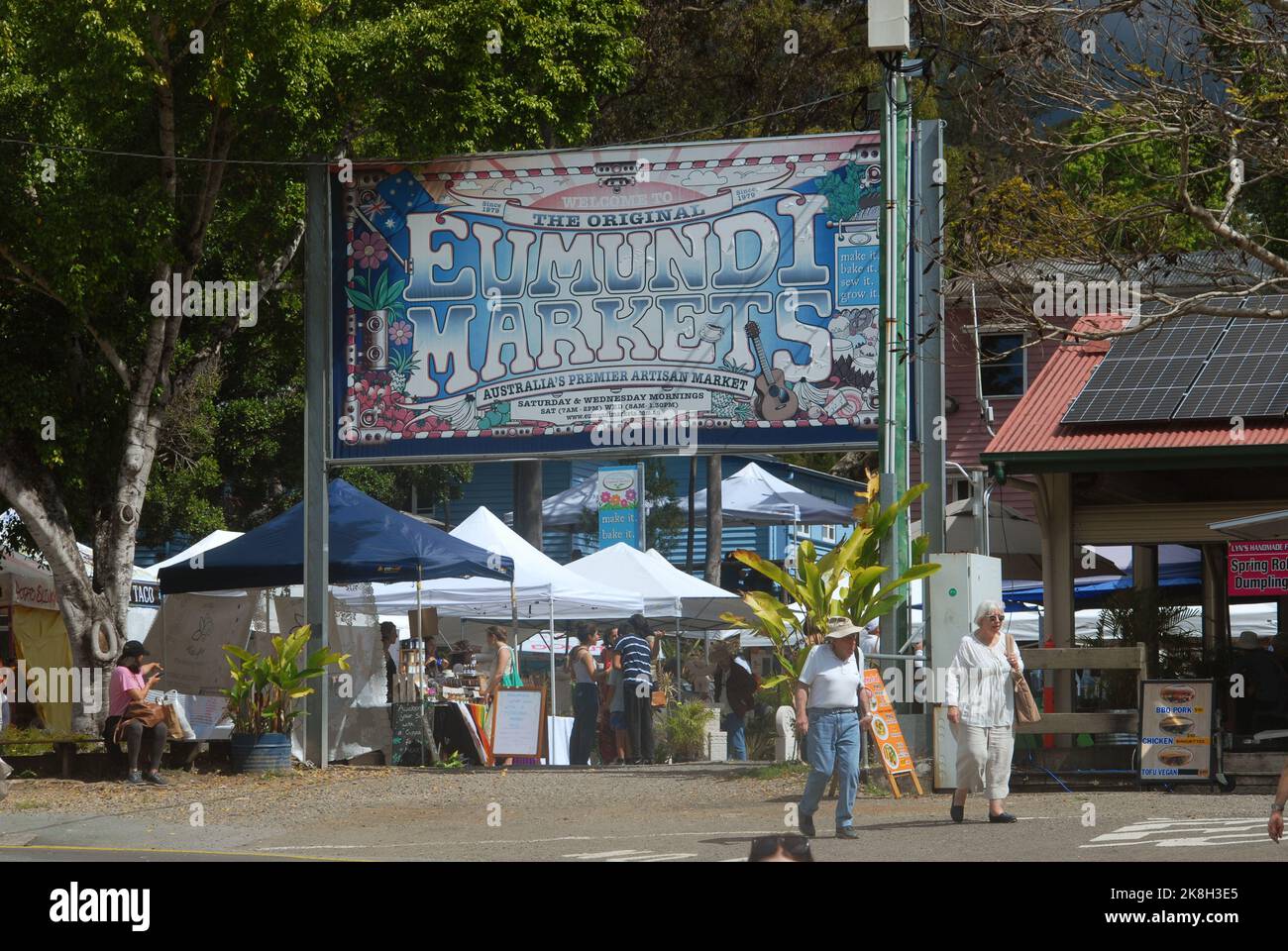 Entrance to Eumundi Markets, Eumundi, Queensland Stock Photo - Alamy