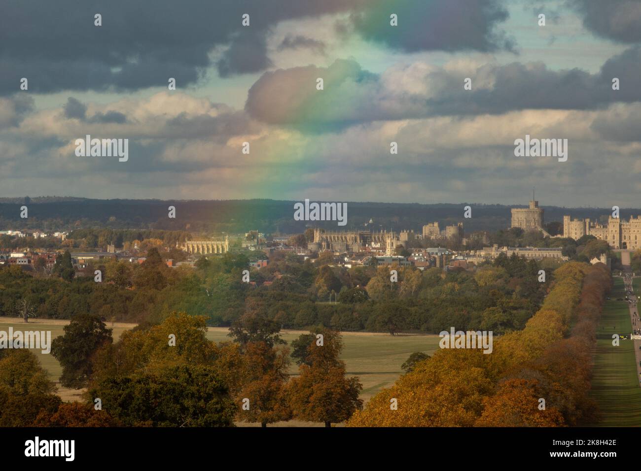 Rainbow above castle hi-res stock photography and images - Alamy
