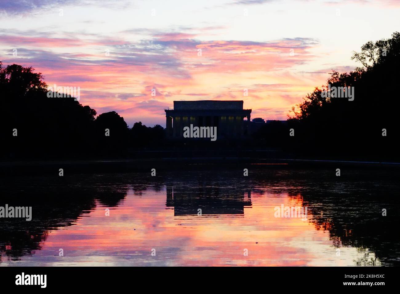 The Lincoln Memorial is a U.S. national memorial built to honor the ...