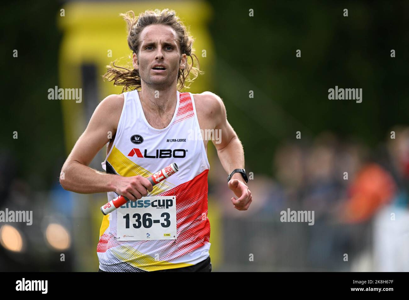Belgian Hamish Carson crosses the finish line at the men's relay race ...