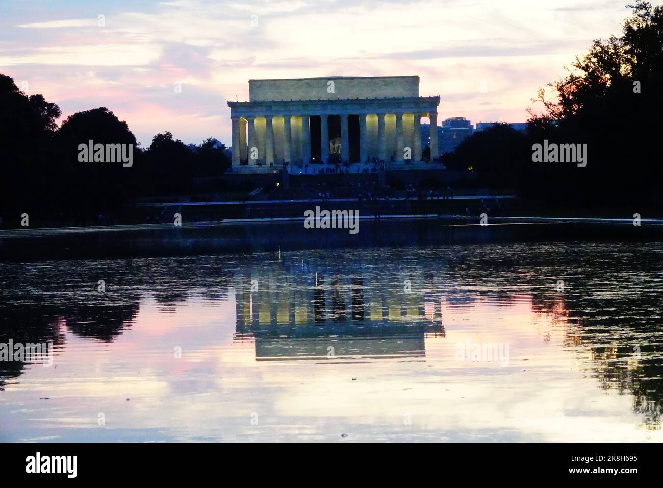 The Lincoln Memorial is a U.S. national memorial built to honor the ...