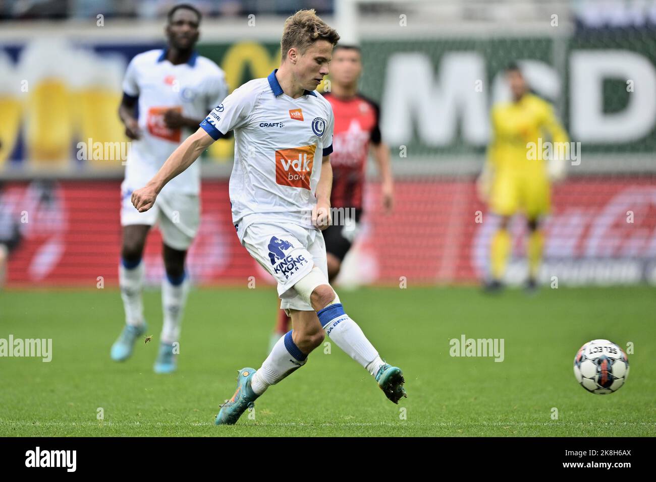 Gent's Matisse Samoise pictured in action during a soccer match between ...