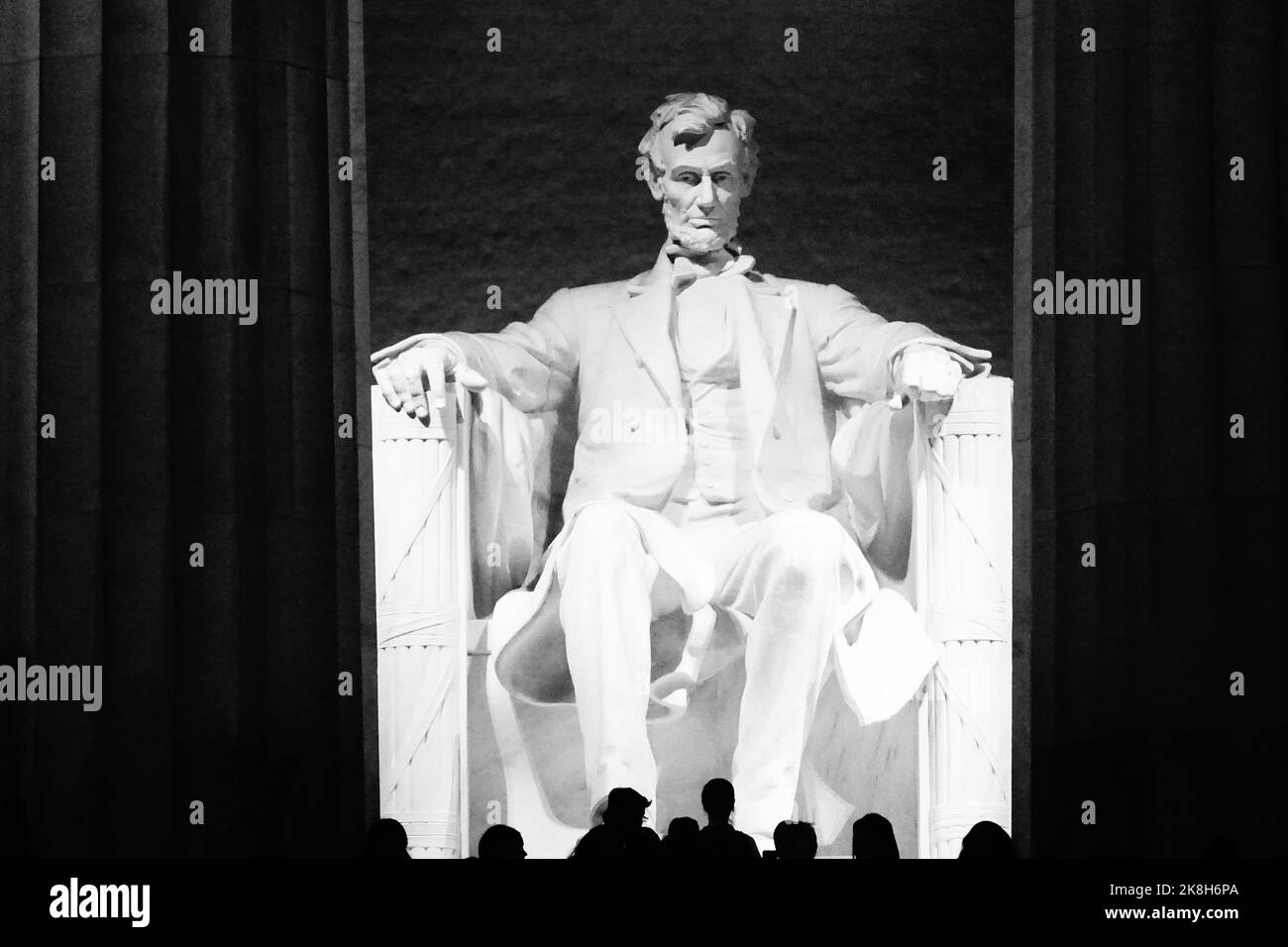 The Lincoln Memorial is a U.S. national memorial built to honor the ...