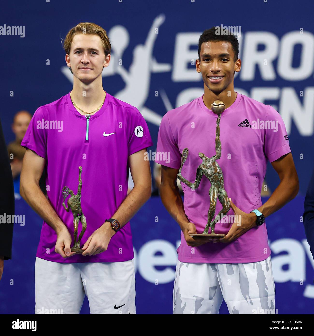 American Sebastian Korda and Canadian Felix Auger-Aliassime poses for ...