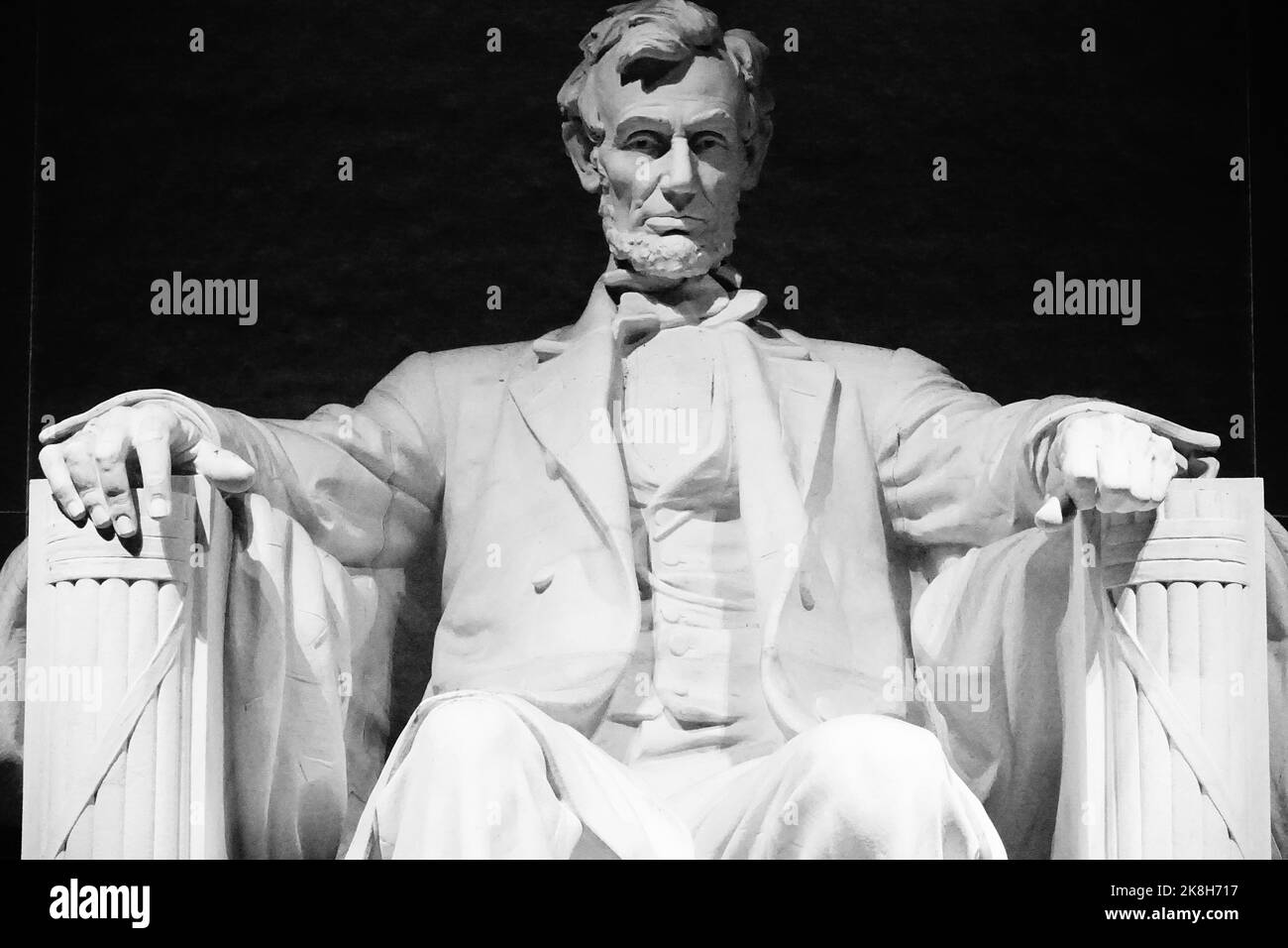 The Lincoln Memorial is a U.S. national memorial built to honor the ...