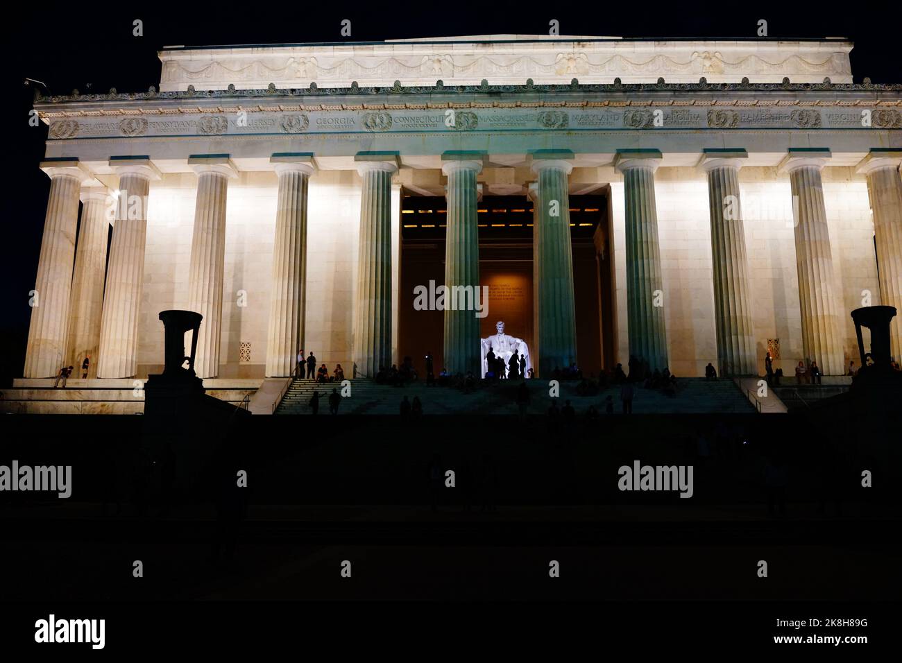The Lincoln Memorial is a U.S. national memorial built to honor the ...