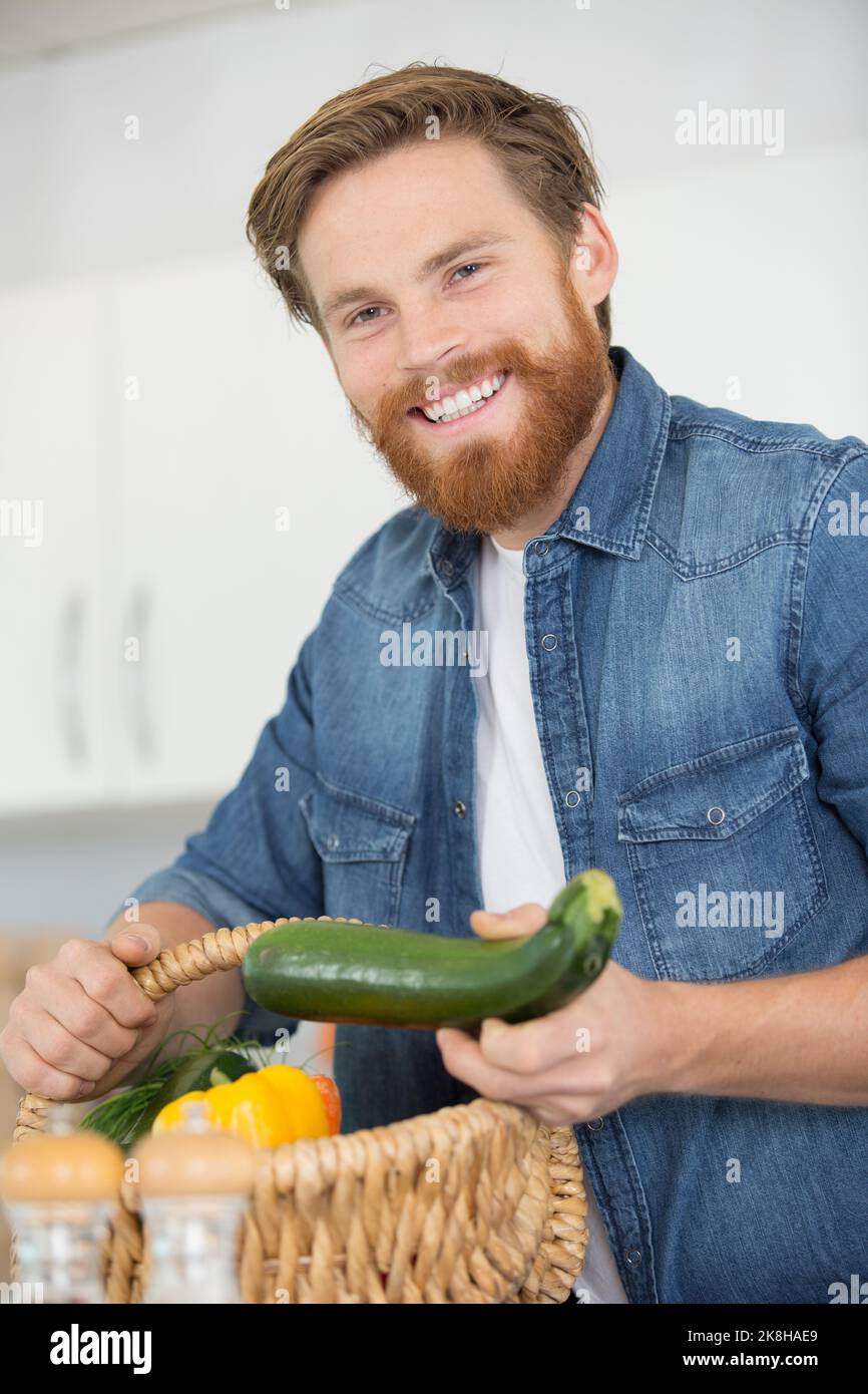 Store bought vegetables hi-res stock photography and images - Alamy