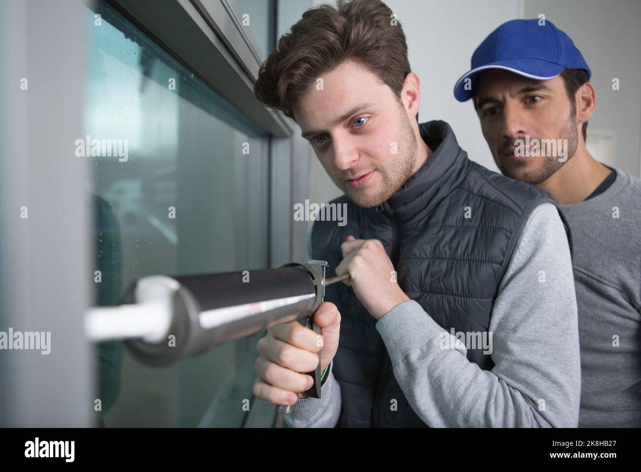 Silicon gun hi-res stock photography and images - Alamy