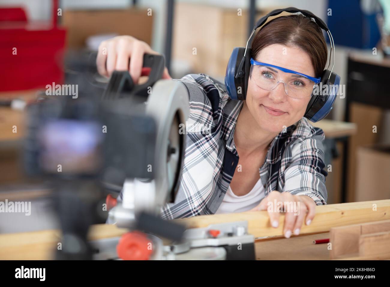 Female diy blogger recording hi-res stock photography and images - Alamy