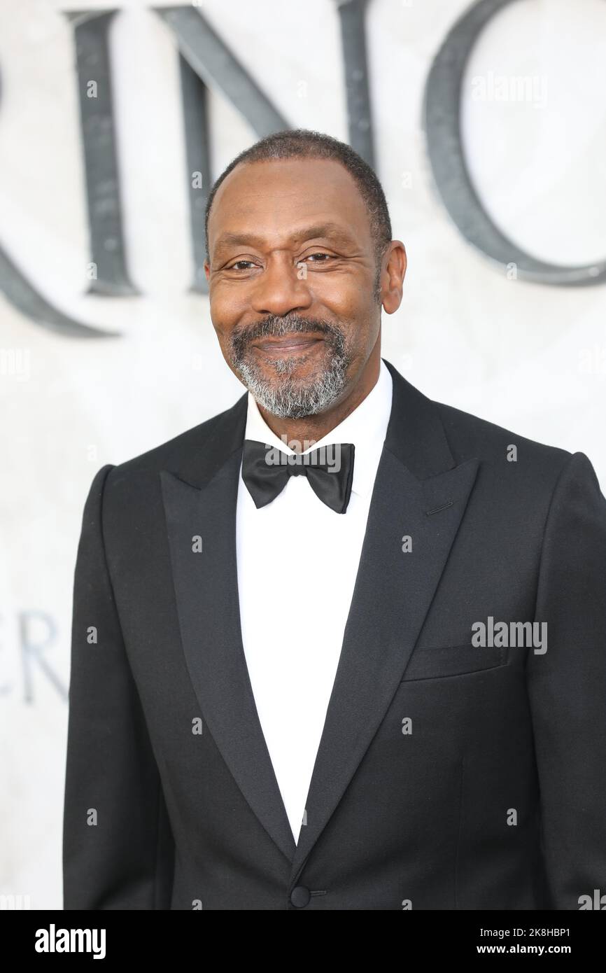 Lenny Henry attends World premiere of "The Lord Of The Rings: The Rings ...
